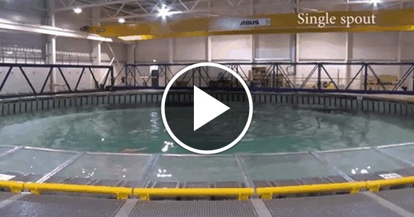 Волны, генерируемые в резервуаре Flowave. | Пикабу