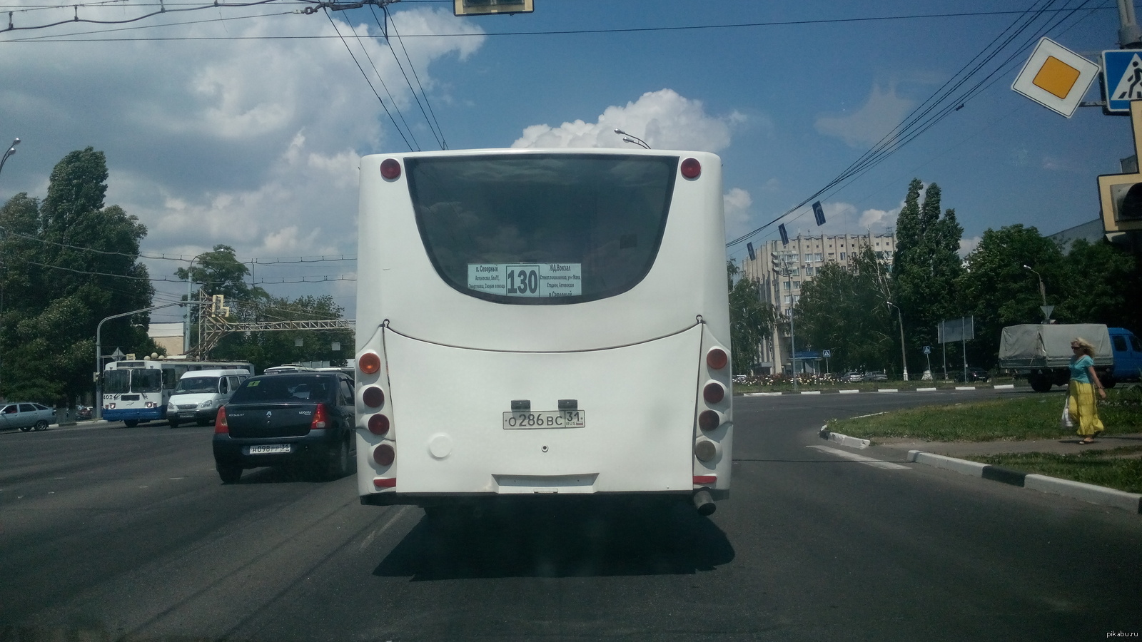 Сегодня увидел улыбающийся автобус | Пикабу